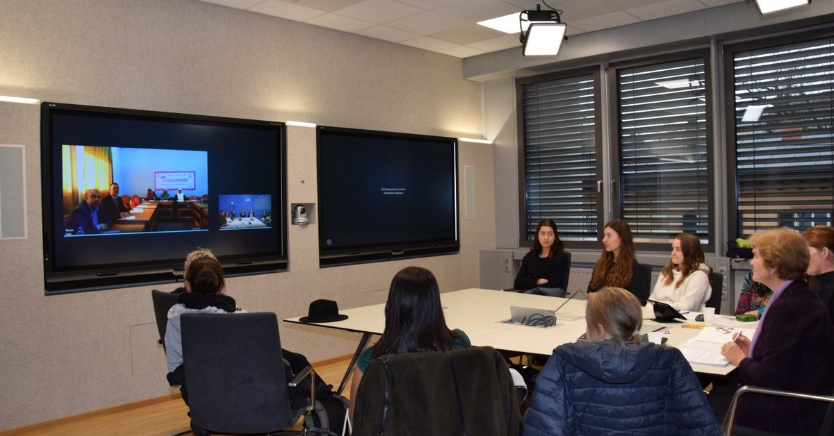 Report on presentation of "mirror" MA-theses of Austrian and ...