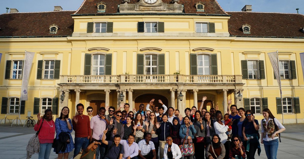 Visit of Laxenburg and IIASA with scholarship holders, 4 May 2018